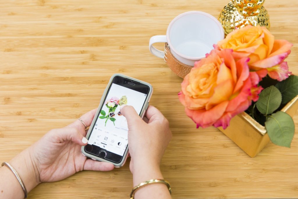 How to FINALLY Take Professional, Beautiful Photos With Your Phone ...