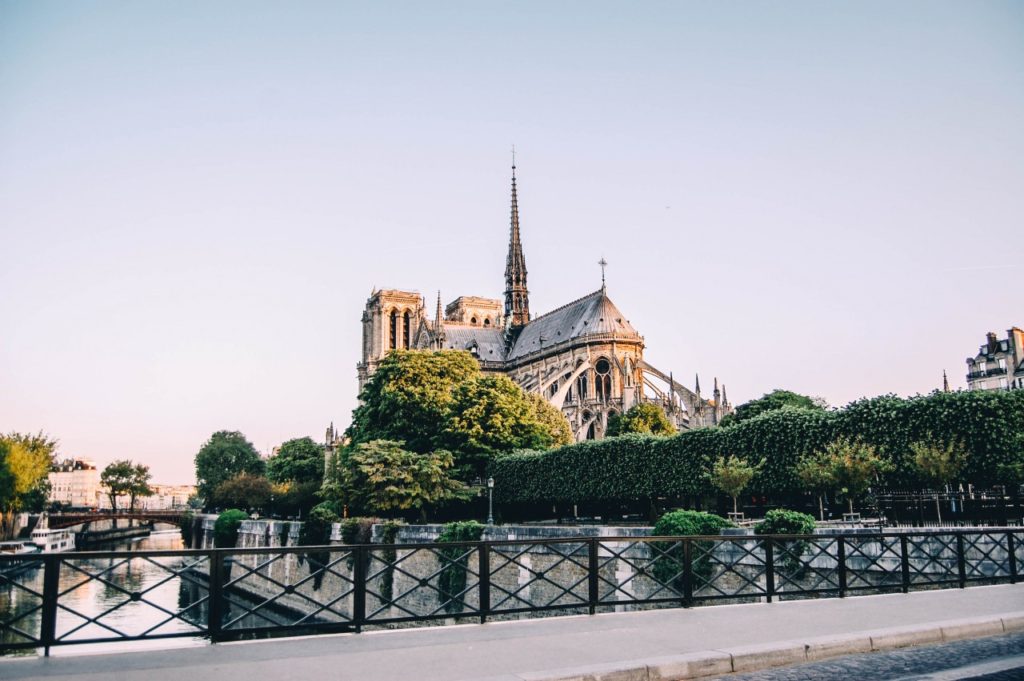 The Essential Paris Travel Guide - Helene in Between The Essential Paris Travel Guide - Helene in Between
