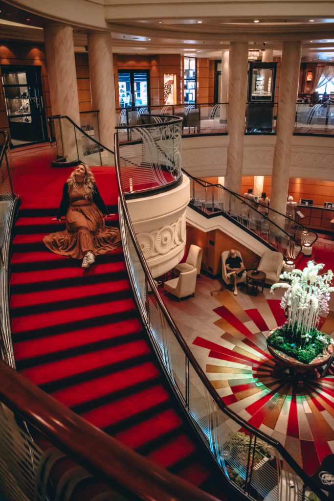 Transatlantic Crossing on Cunard's Queen Mary 2 - Helene in Between