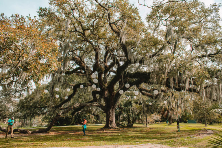 Epic New Orleans Itinerary - Travel Guide to NOLA - Helene in Between
