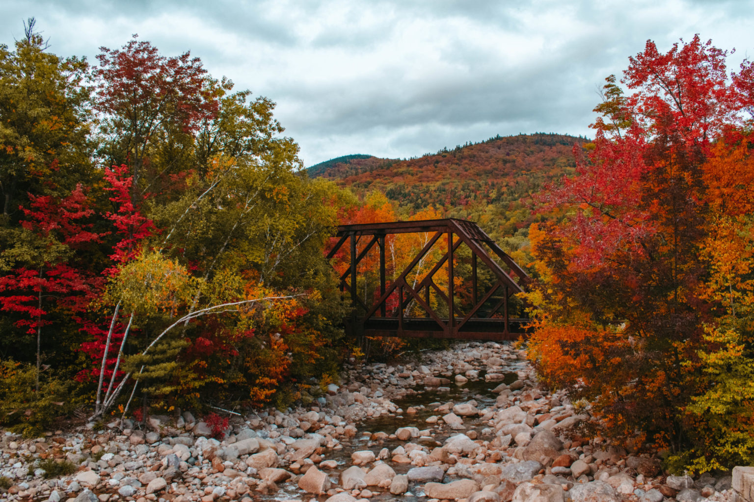 Best Places to See Fall Foliage in New England: Towns, Farms, Leaves ...