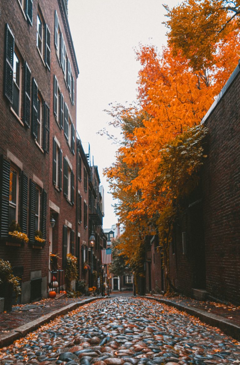Best Places in Massachusetts for Fall Foliage - Helene in Between
