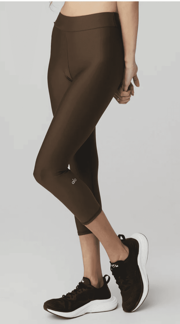Best Leggings For Travel - Helene in Between