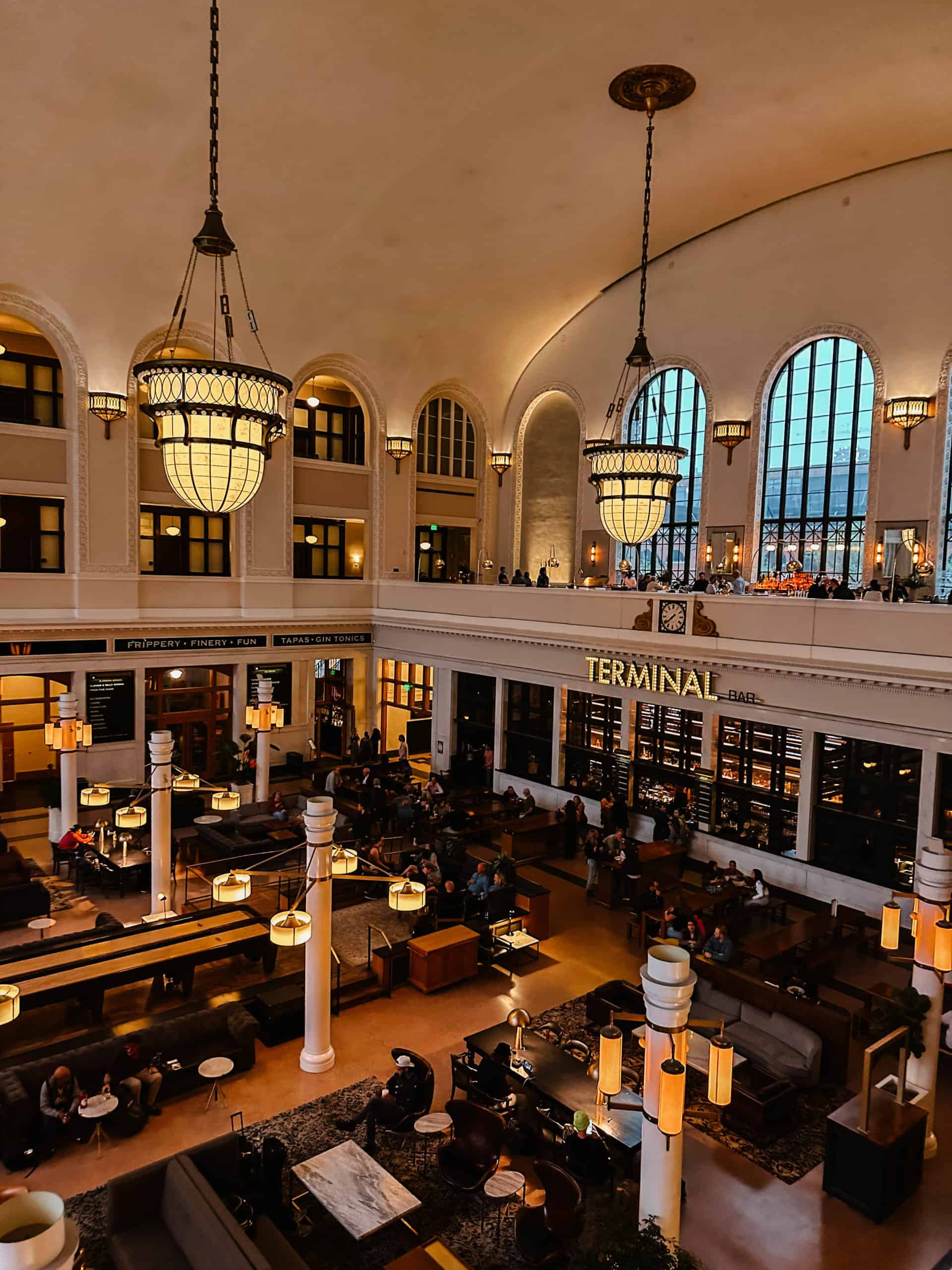 The Best Way to See The USA: Train Ride with Rocky Mountaineer - Helene ...