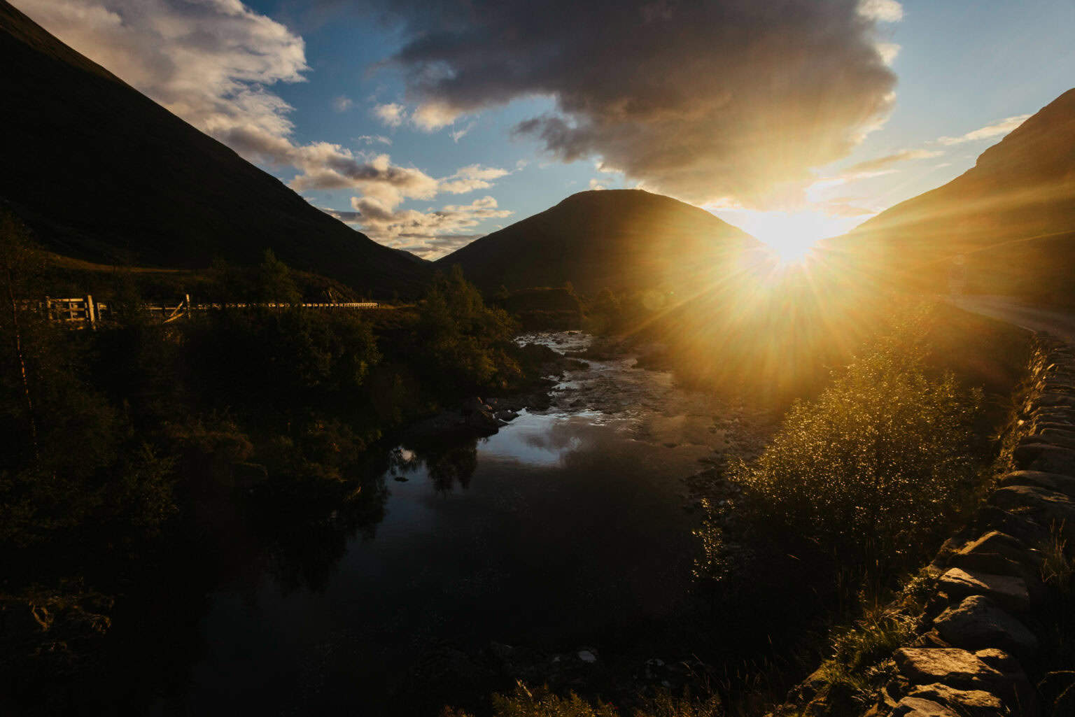 Your Guide to Riding the Hogwarts Express: The Jacobite Steam Train in ...