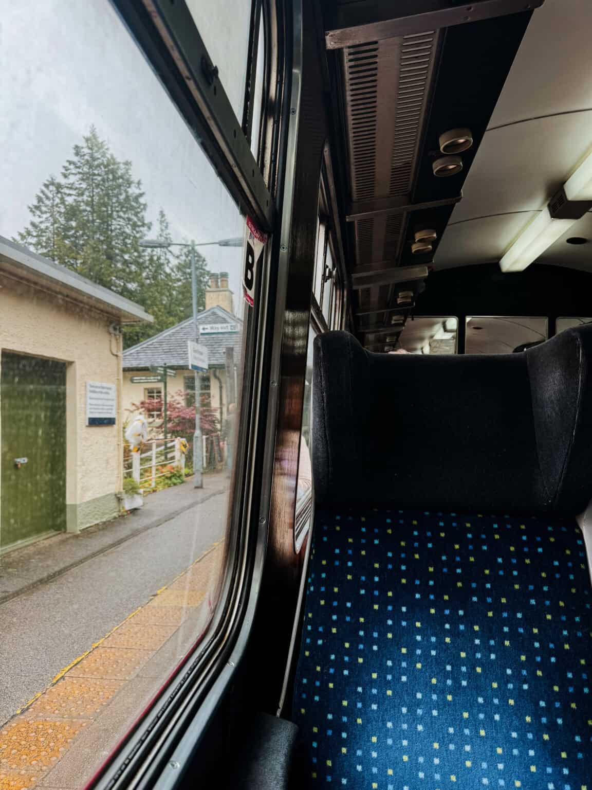 Your Guide to Riding the Hogwarts Express: The Jacobite Steam Train in ...