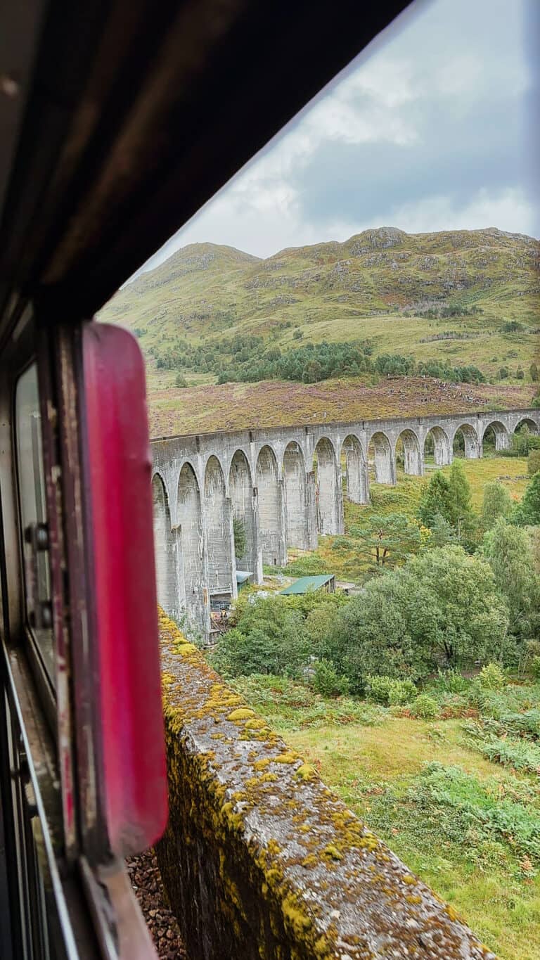 Your Guide to Riding the Hogwarts Express: The Jacobite Steam Train in ...