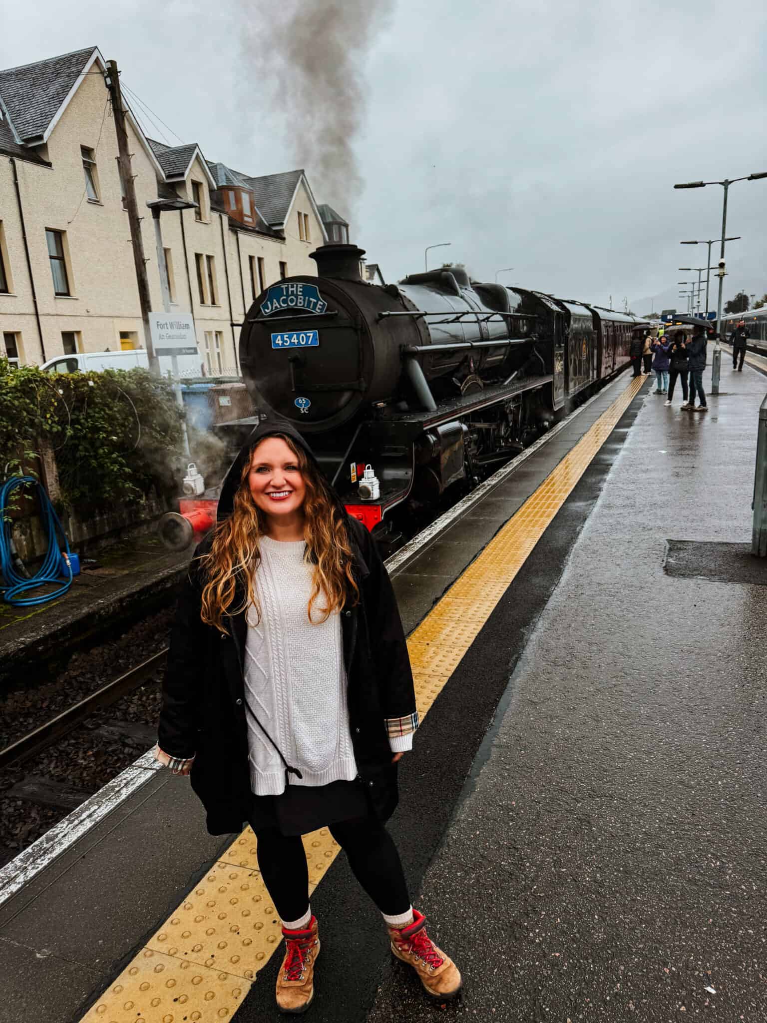 Your Guide to Riding the Hogwarts Express: The Jacobite Steam Train in ...