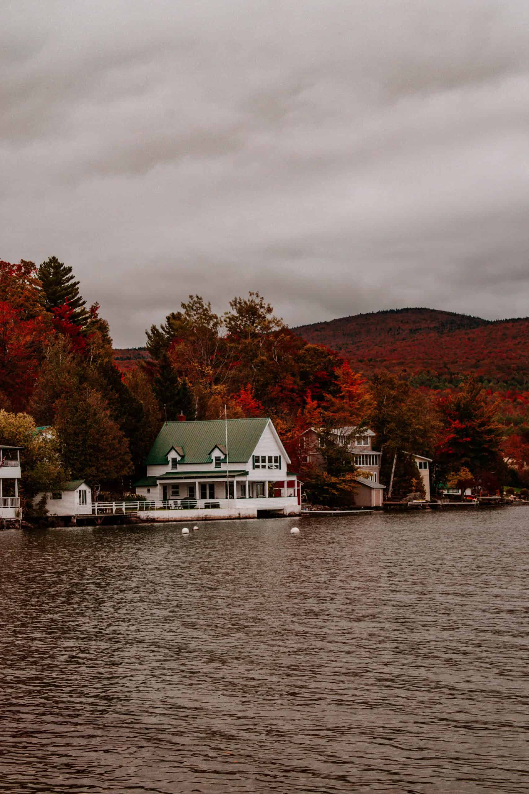 Best Places in Massachusetts for Fall Foliage - Helene in Between