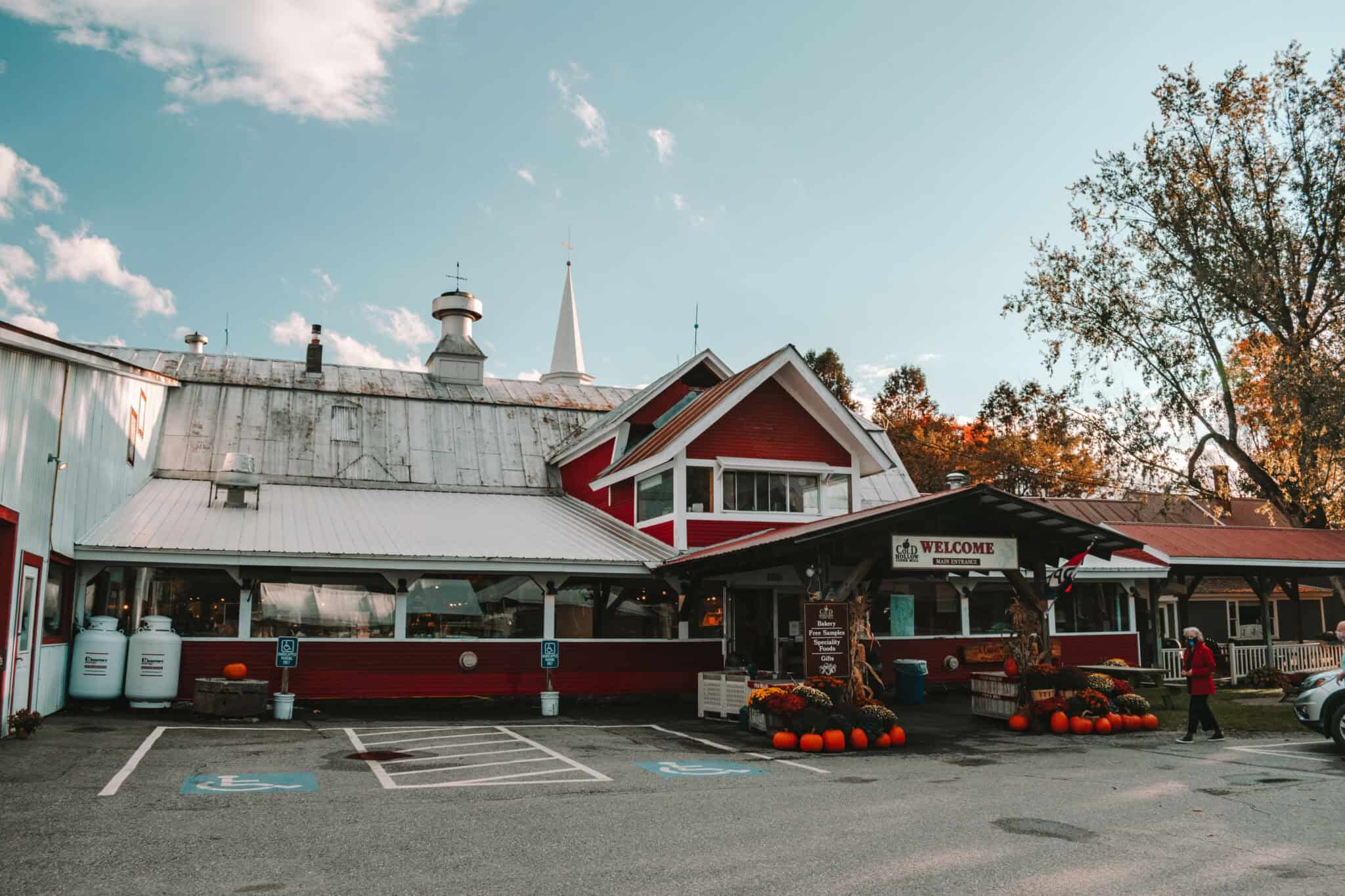 Guide to Stowe, Vermont - Helene in Between